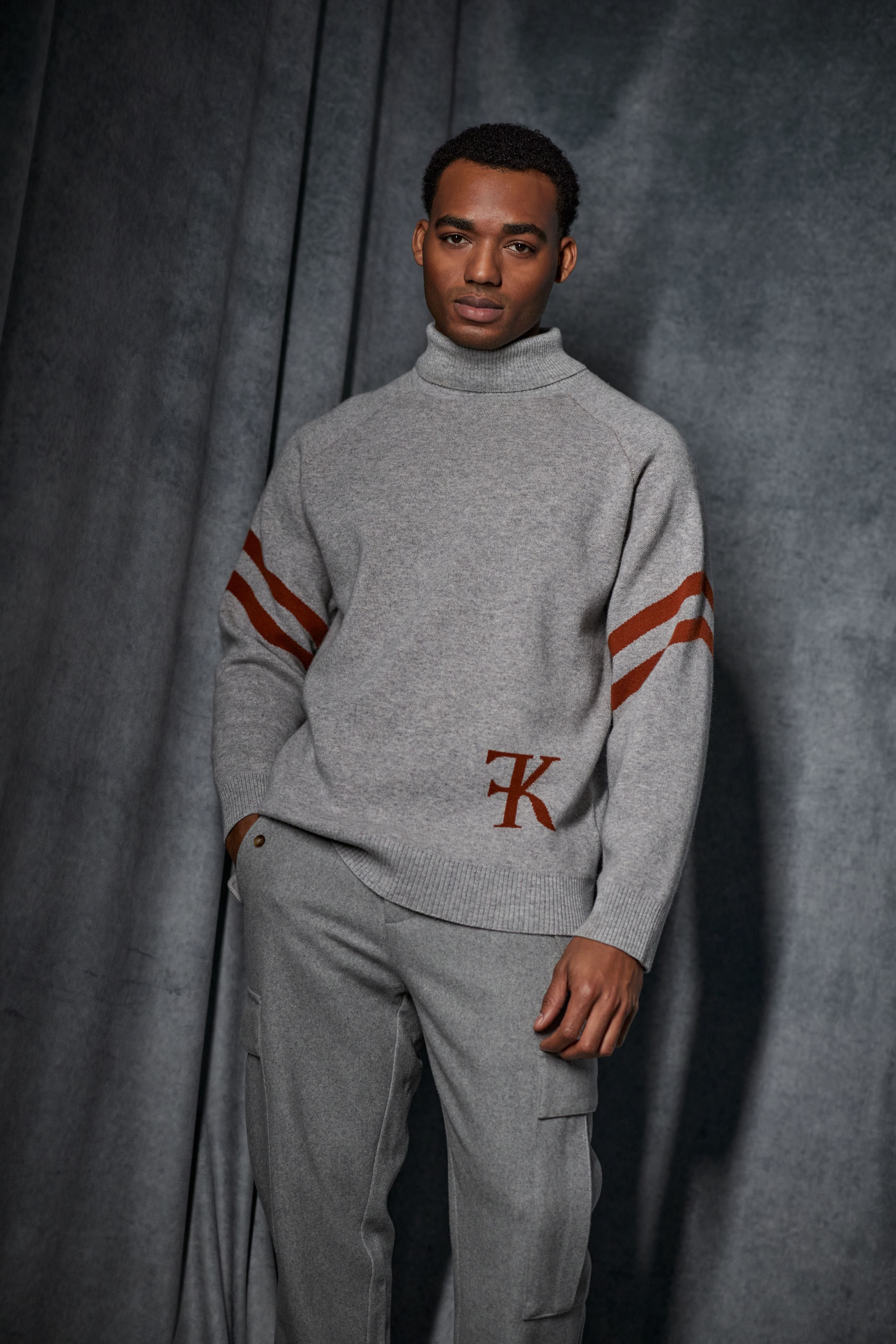 The Essence – KOFI